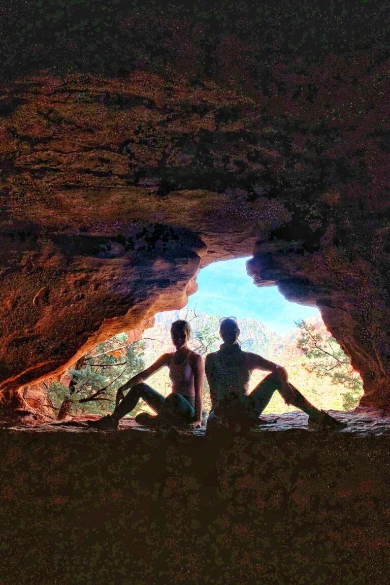 What to Wear In Sedona: A Complete Packing Guide - Kate Crossing